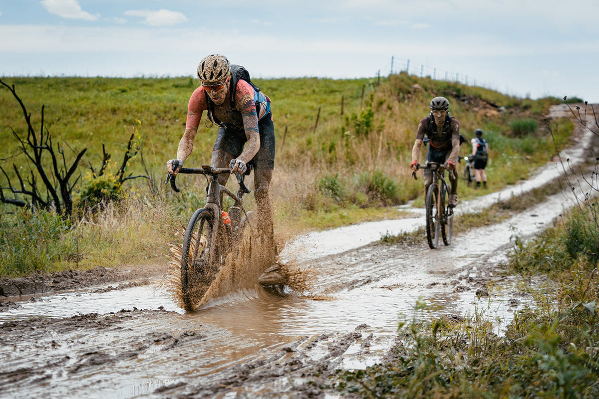 How Many Carbs Should Endurance Athletes Really Consume Per Hour ...